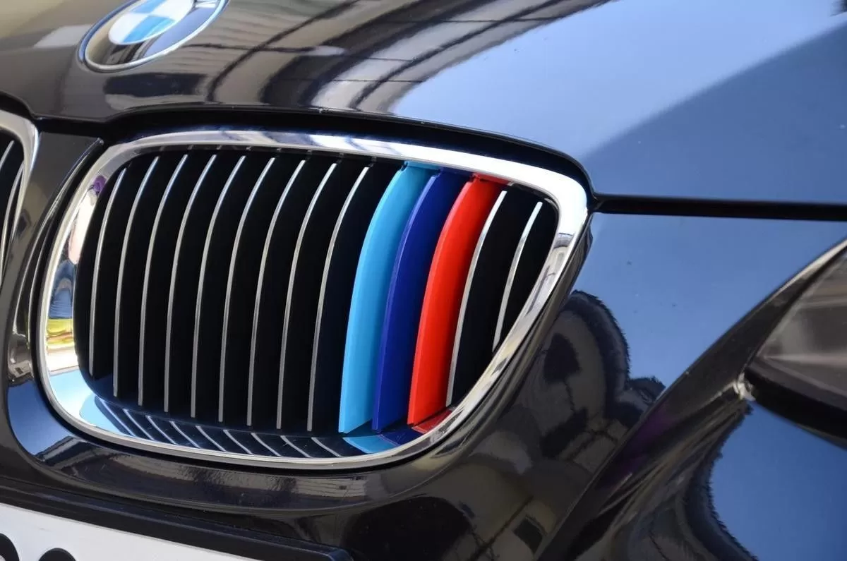 Bmw Stripes On Grill
